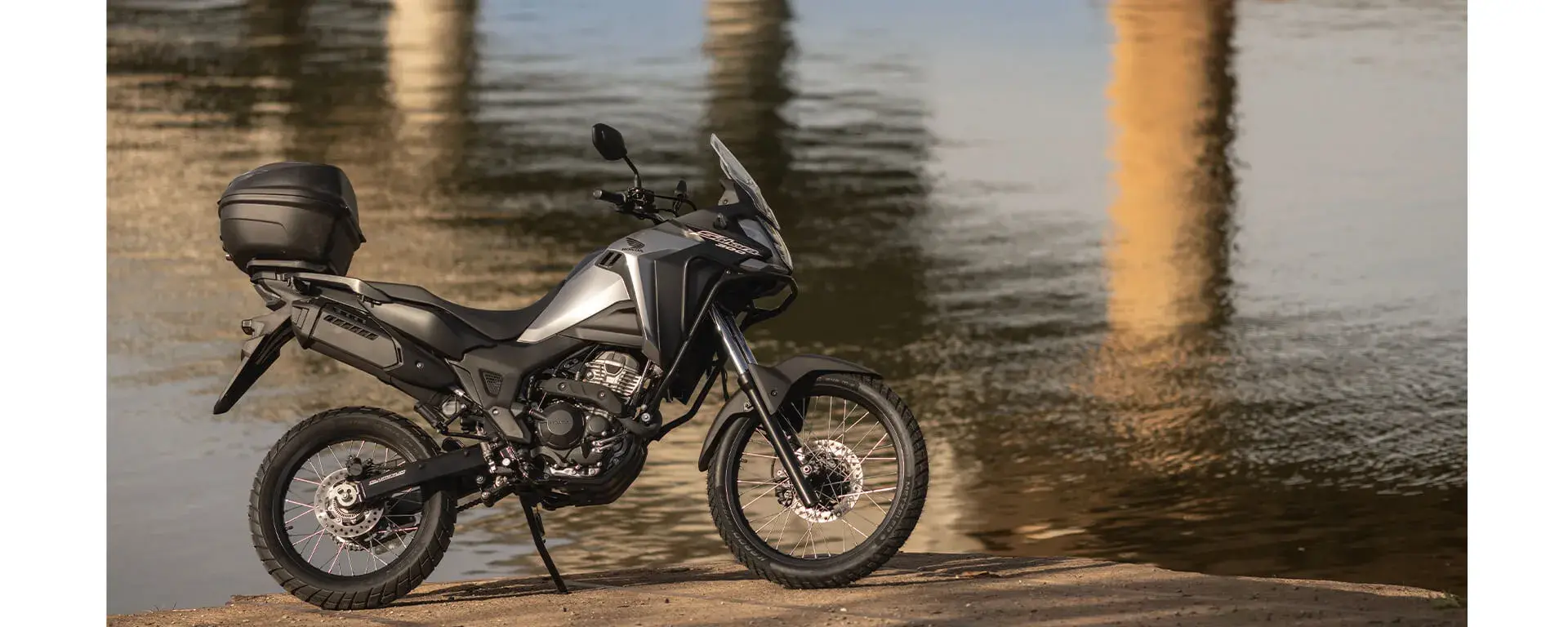 Honda Sahara 300 2024 - Trail | Honda Motos