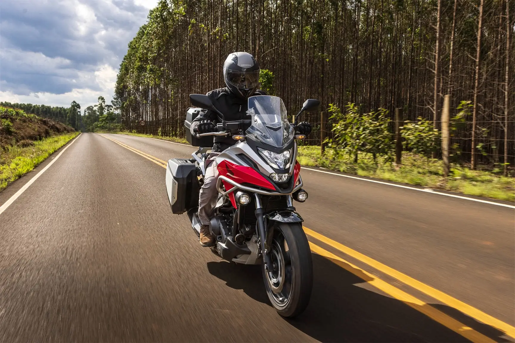 Motos Adventure - Bros, XRE, CB 500X, Africa Twin | Honda Motos